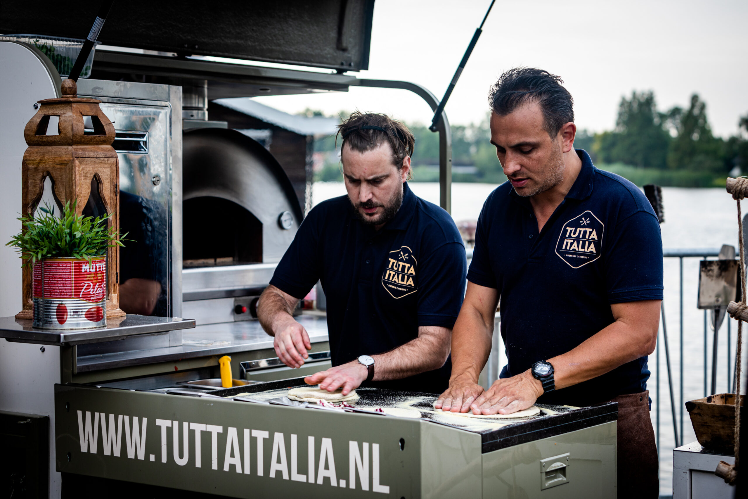Tutta Pizza Foodtruck: Uw Nummer Eén Keuze voor Pizza Truck en Pizza ...